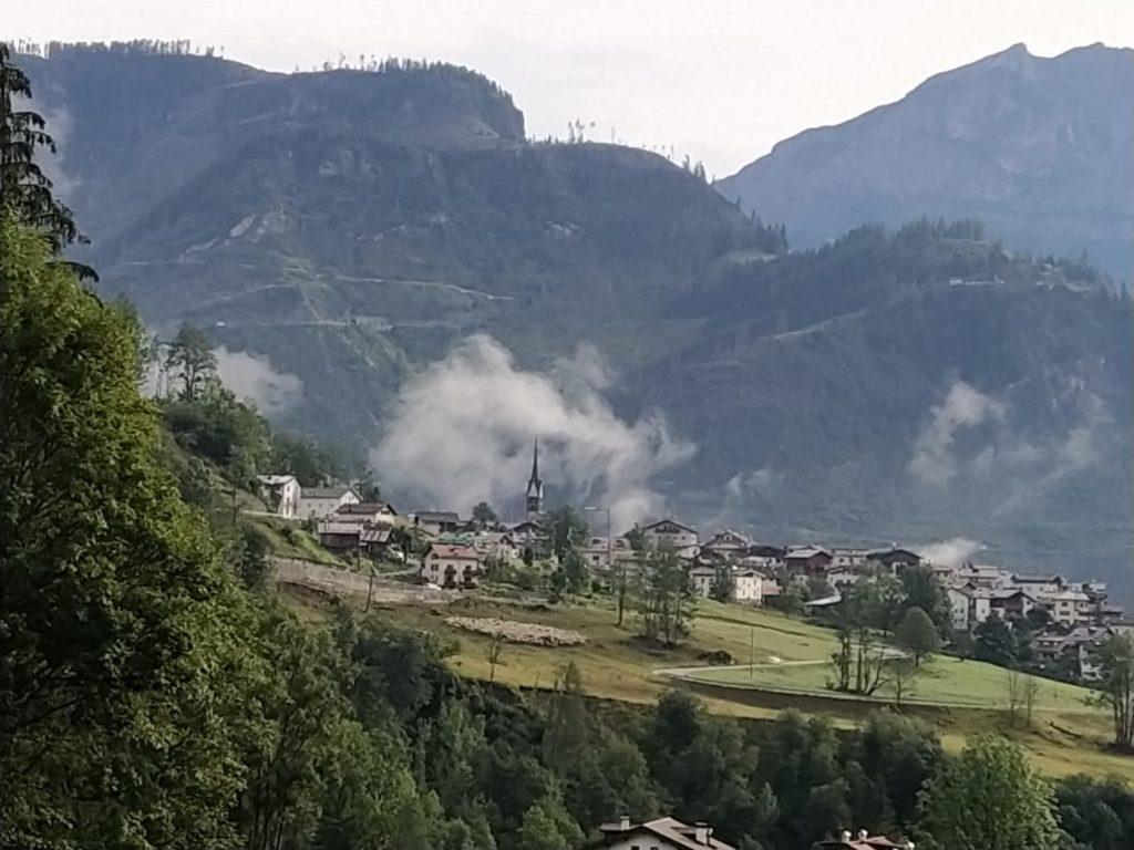 ROCCA PIETORE, UOMO TRAVOLTO DA UNA PIANTA NEL BOSCO DI LASTE – Radio Più